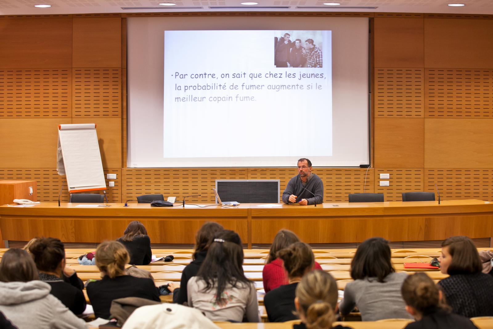 Enseigner en France et en Suisse | L'ACTU de l'Université Marie et ...