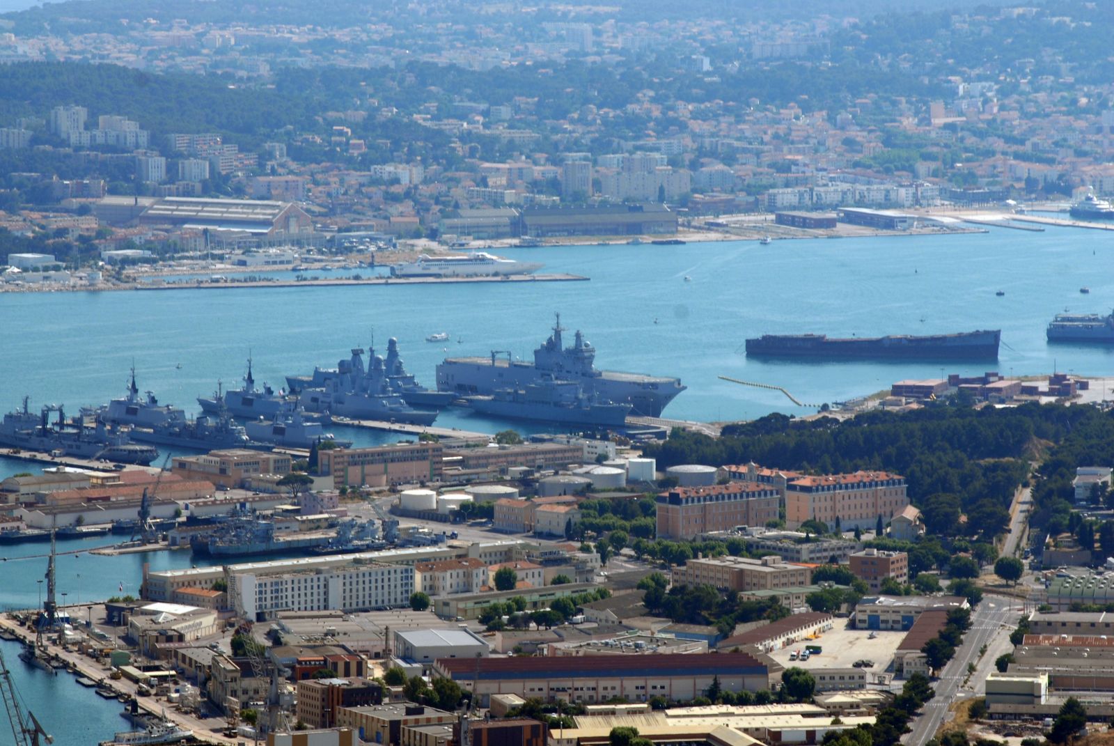 Visite de l'Arsenal de Toulon | L'ACTU de l'Université Marie et Louis ...